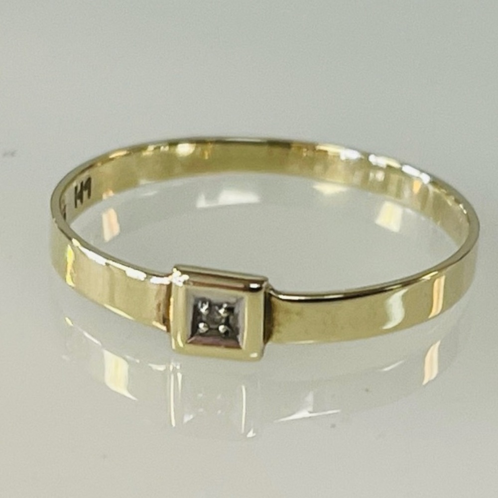 .333 Gold Diamond Band Ring - Gem